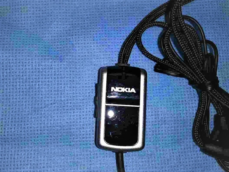 Genuine Nokia HS-23 Silver/Black In-Ear Stereo Headsets Nokia Hands ...