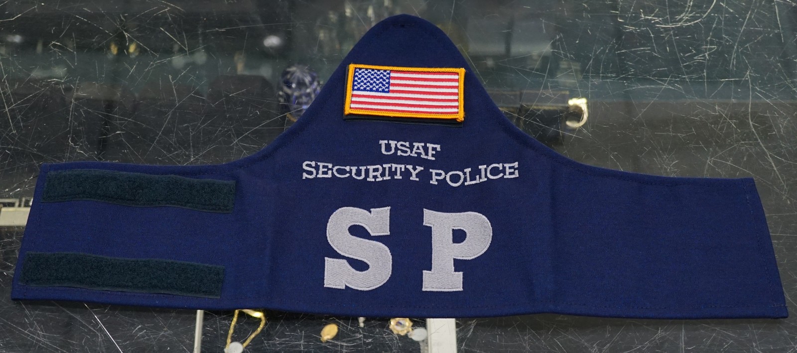 USAF SECURITY POLICE BLUE ARMBAND BRASSARD & US COLOR FLAG AIR FORCE PD ...