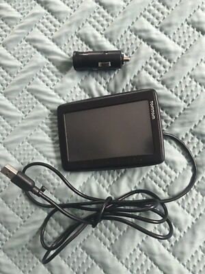 TomTom GPS With Mount And Plug Bundle FAST SHIPPING | eBay