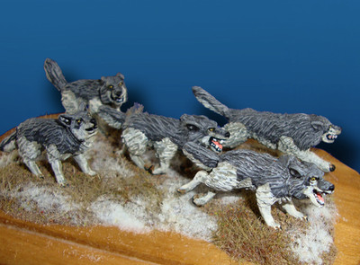 28mm Primaeval Designs Gray Wolves (5) (Unpainted) Lot ST | eBay