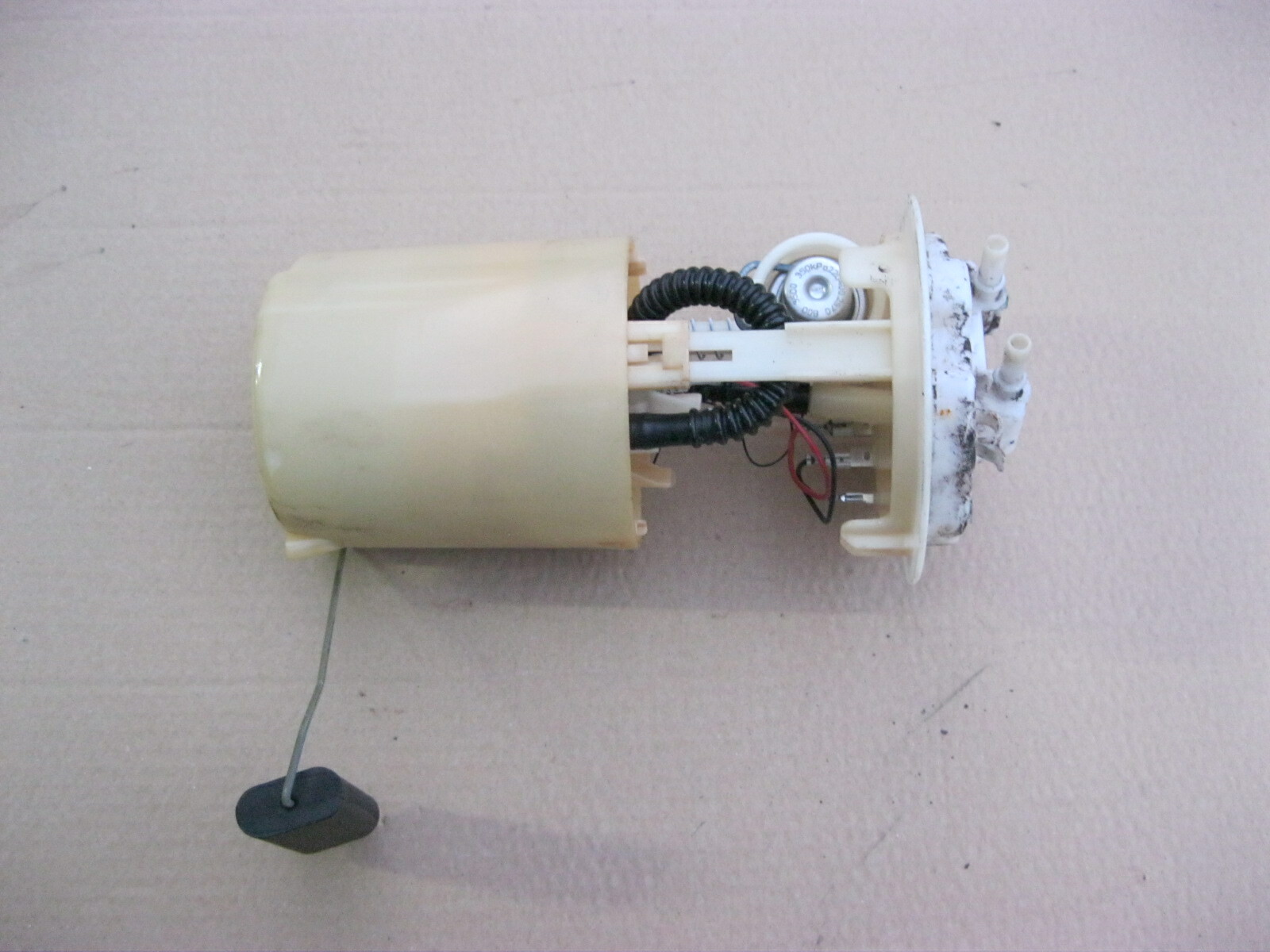 Kraftstoffpumpe Benzinpumpe Peugeot 206 1,1 44kw 2 HFZ 9633294680 | eBay