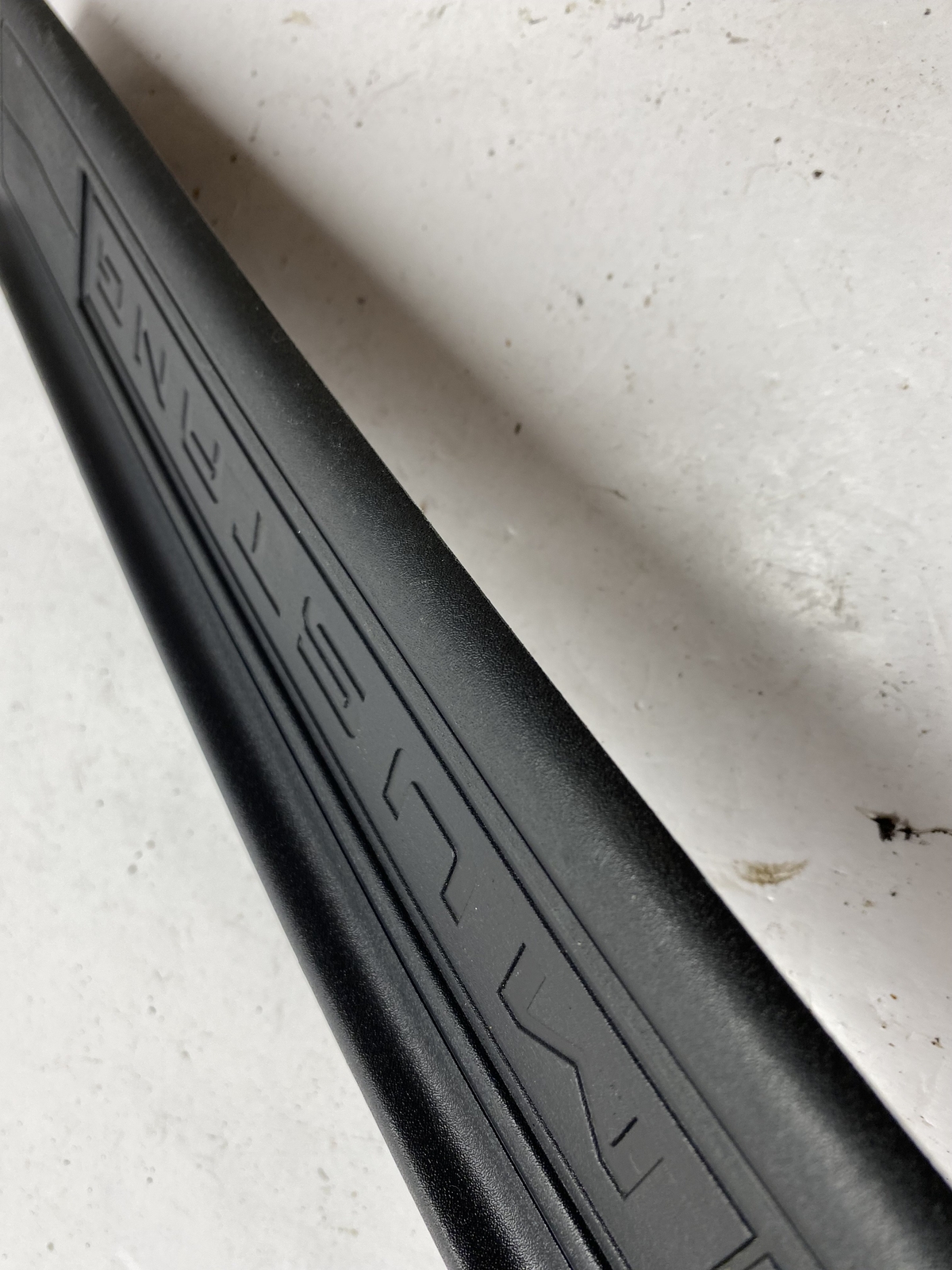 2016 FORD MUSTANG Convertible Front Right Interior Step Trim FR3B ...