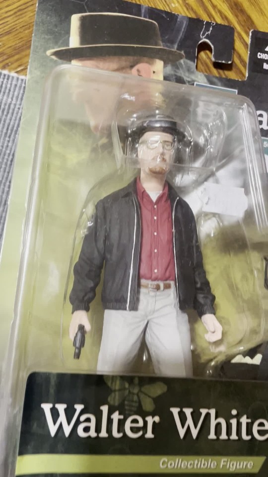 Breaking Bad Heisenberg Collectible Figure Walter White w/ money bag ...