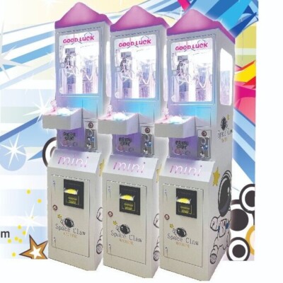 Mini Arcade claw machine with Coin and bills acceptor (White) BRAND NEW ...