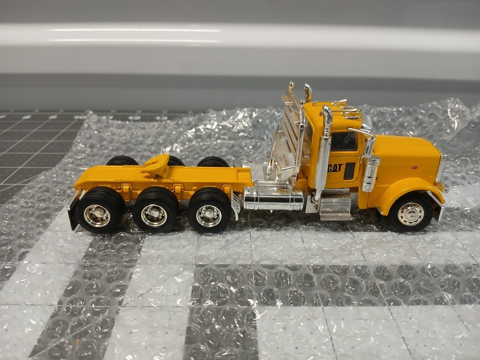 Norscot 1/50 Scale Yellow 4 Axle Peterbilt | eBay