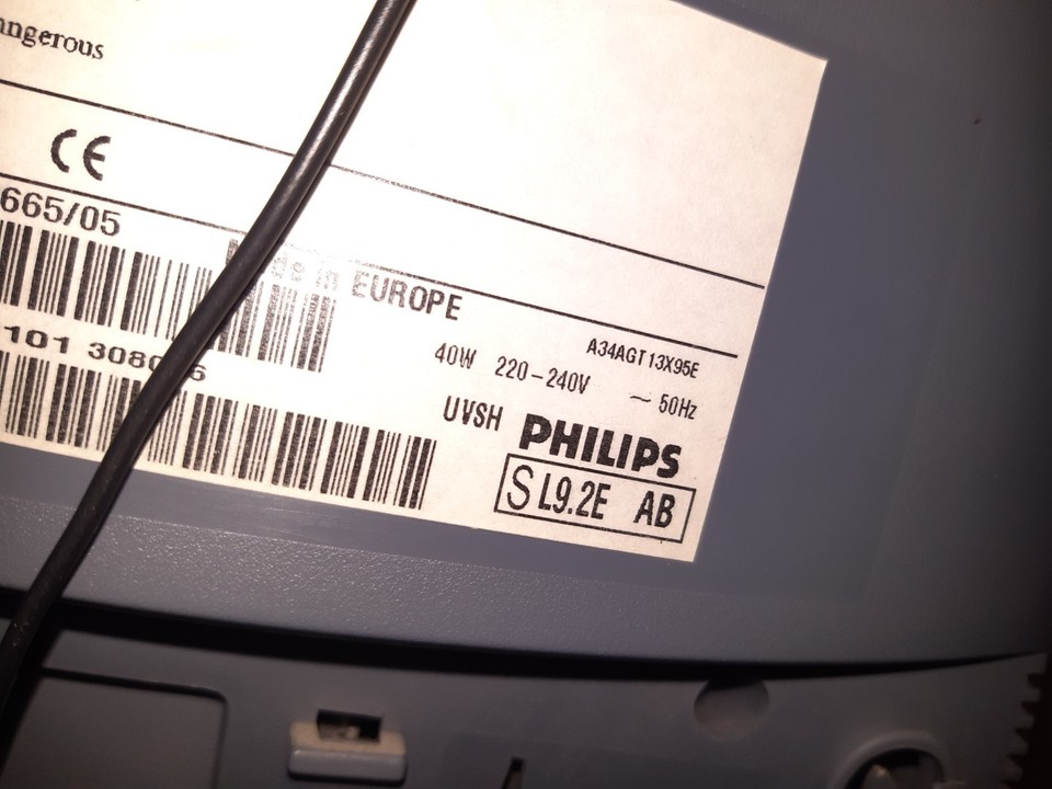 Philips 14" CRT TV Retro Gaming Television 14PT2666/05 Box Cube Scart ...