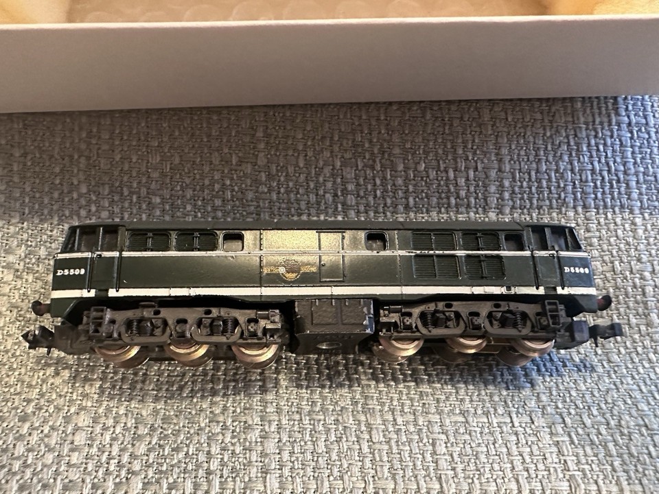 N Gauge Co-co BR Green White Stripe D5509 Train Engine | eBay UK