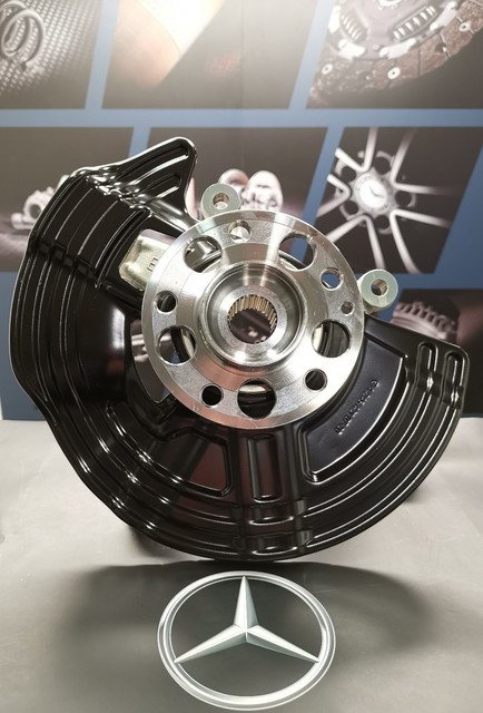 OEM Mercedes-Benz CLA C117 Front Left Wheel Steering Knuckle ...