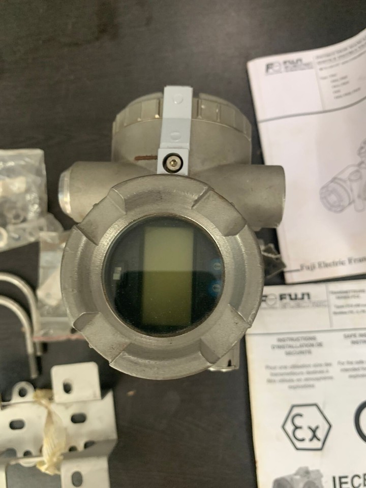 Fuji Electric FCX-AII Pressure Transmitter INERIS 02 ATEX 0038 | eBay