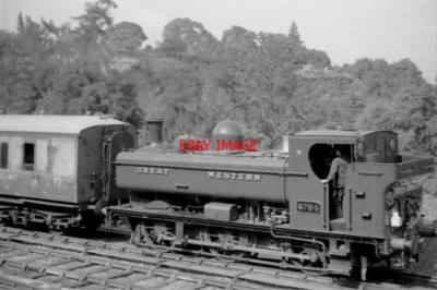 PHOTO 1972 EX GWR 0-6-0 'PANNIER' TANK ENGINE NO 5764 SHUNTING TIME AT ...