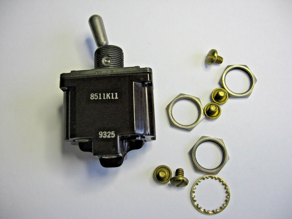 Cutler Hammer 8511K11 Momentary Toggle Switch DPST, AC/DC Caterpillar ...