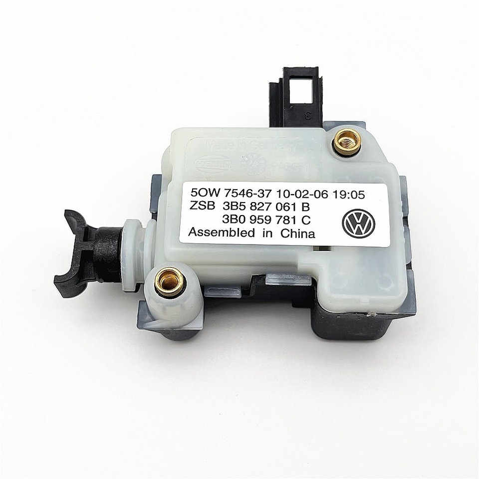 Original VW Stellmotor Heckklappe Zentralverriegelung Für Golf Passat ...