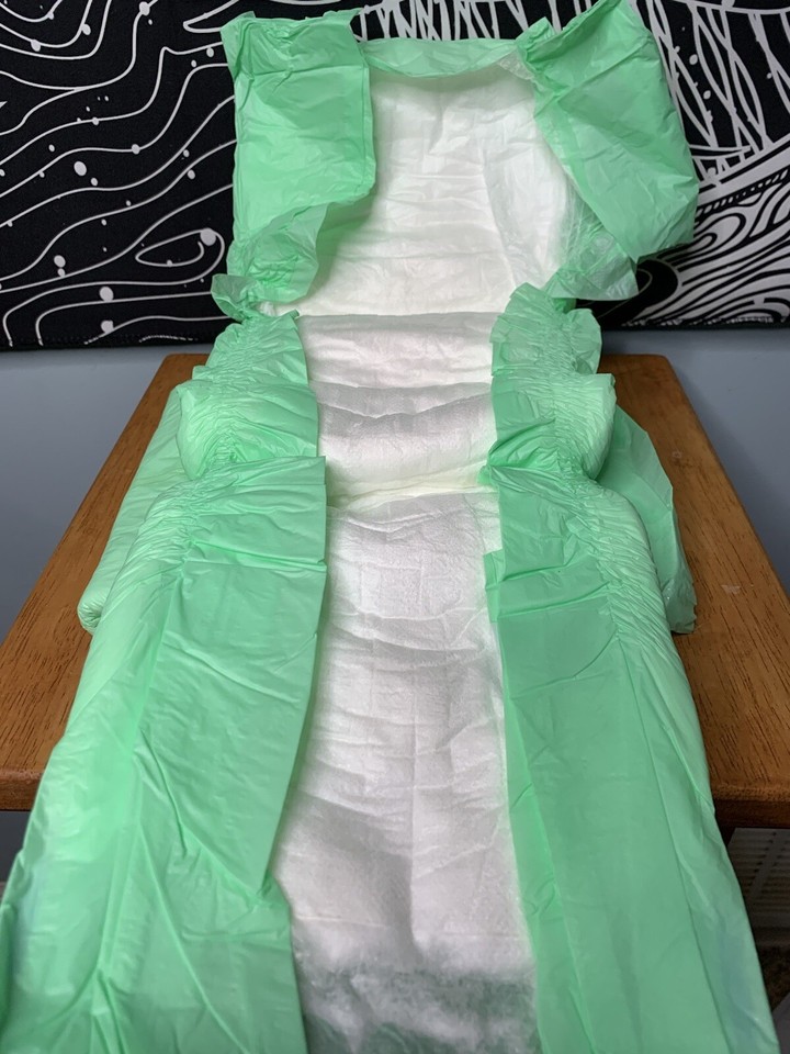 FULL PACK!! Lindor European Import Medium Plastic Maxi Adult Diapers ...