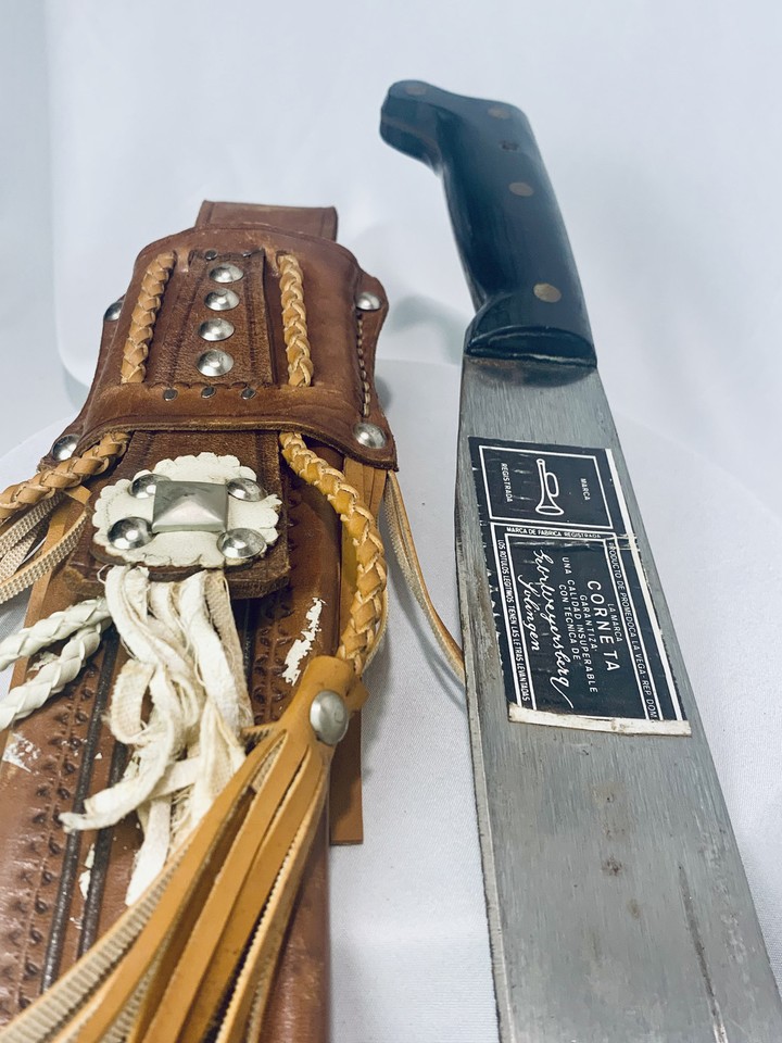 LOCAL PICK UP ~~VINTAGE MACHETE, La Marca Corneta 808, with Leather ...