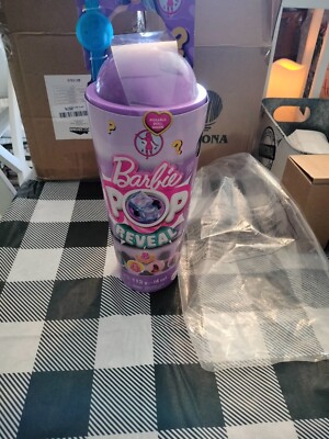 Barbie Pop Reveal Fruit Series Strawberry Lemonade Doll, 8 Surprises ...