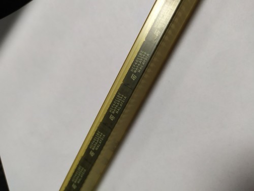 HCF4011BE Circuit intégré logique CMOS 4011 lot 5 pcs IC8/29 | eBay