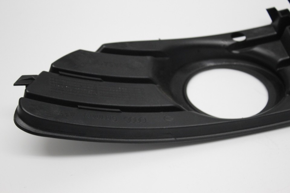 Audi A4 Cabriolet 8H B6 OS Right Fog Light Grill New Genuine 8H0807682 ...