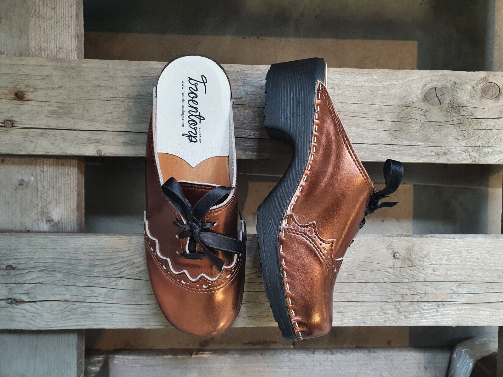 Swedish Clogs Maguba Funny Bronze Undersized | eBay
