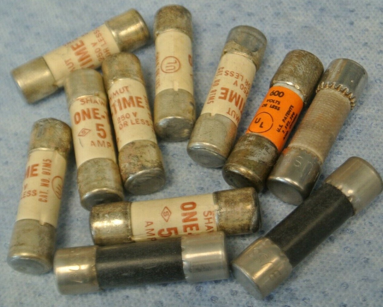 LOT of 12 ASSORTED MIDGET FUSES / 5A to 30A (SEE LIST BELOW) / NEW ...