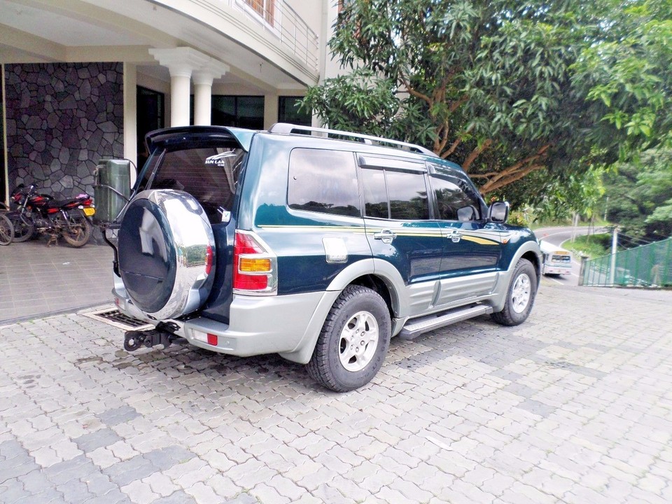 Custom made Mitsubishi Montero Shogun Pajero Body Decal Sticker ...