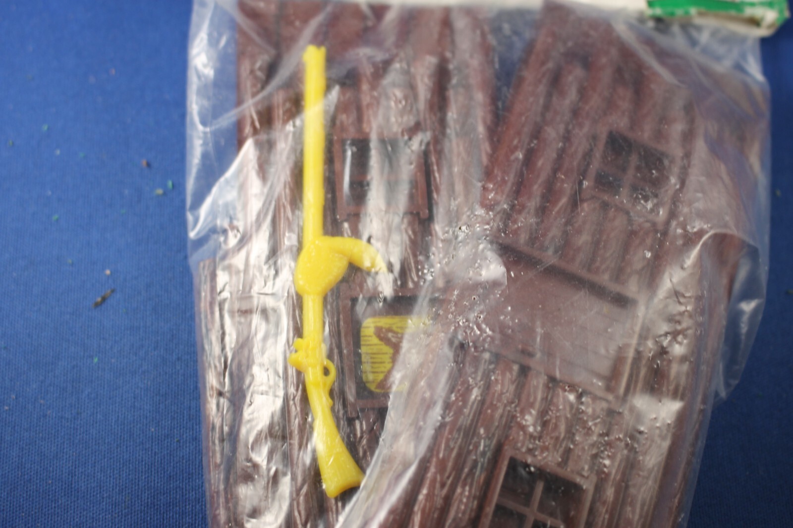 Plasticville - O-O27 - #Davy Crockett Log Cabin - Poly Bag - COMPLETE ...