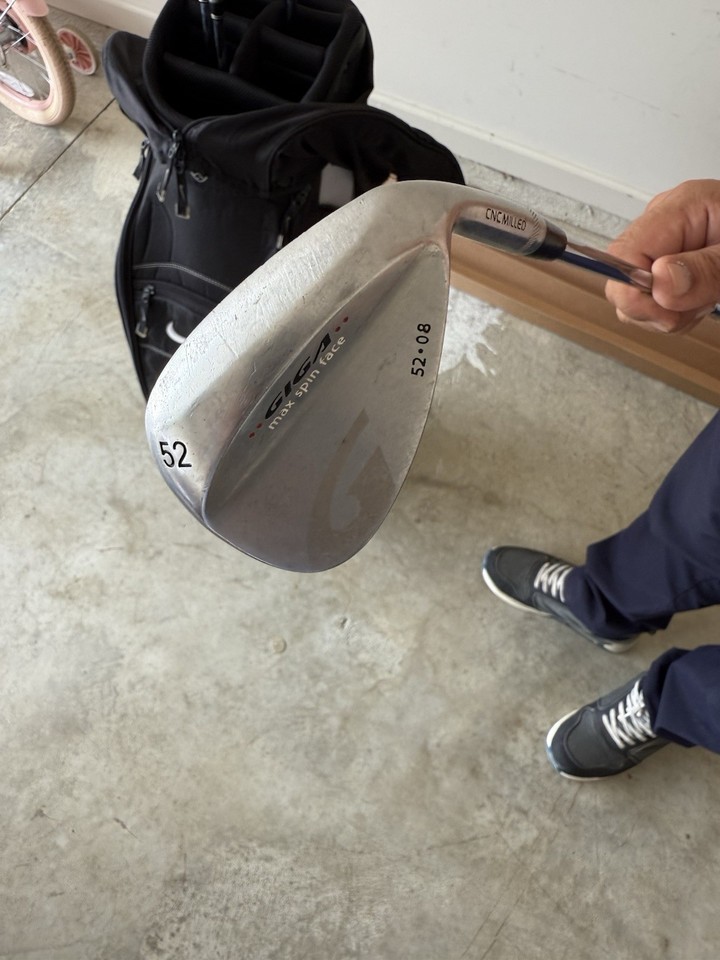 Nike Golf Bag w Complete Club Set: Ping i25 Driver, TaylorMade M3 ...