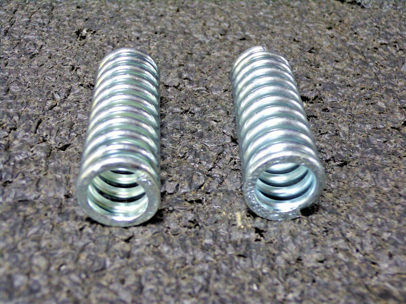 WB JONES #49 COMPRESSION SPRING, 135 WIRE DIA., 7/8 OD X 2-1/2 LONG ...