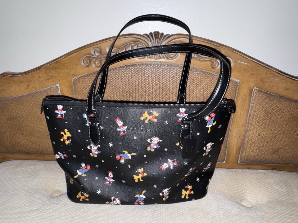 AUTHENTIC Disney X Coach Gallery Tote With Holiday Print | eBay