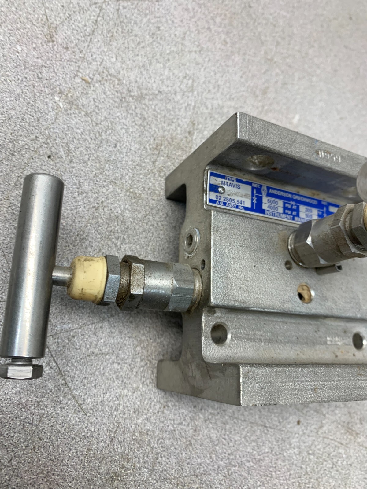 Keystone Anderson Greenwood M4AVIS Pressure Differential Manifold Valve ...