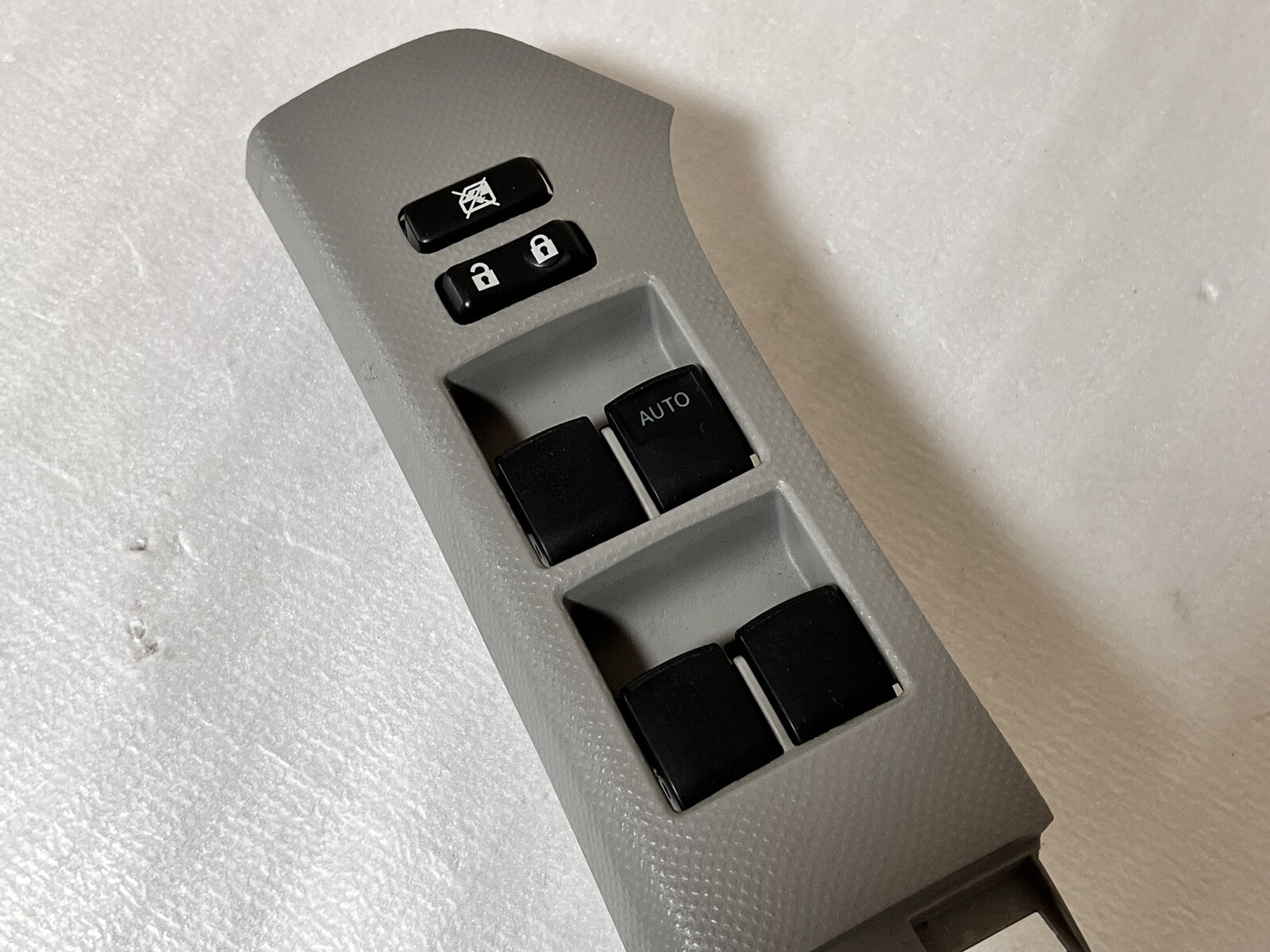 Toyota Vitz Yaris Scp90/KSP90 Front Right Master Control Power Window ...