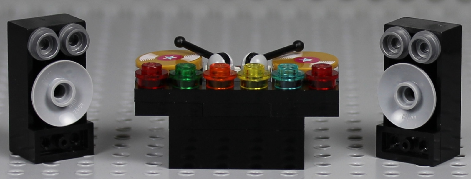 LEGO - DJ Deck w/ Speakers Turntable Vinyl Record Music Disco Booth ...