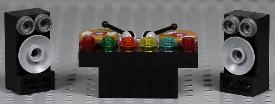 LEGO - DJ Deck w/ Speakers Turntable Vinyl Record Music Disco Booth ...