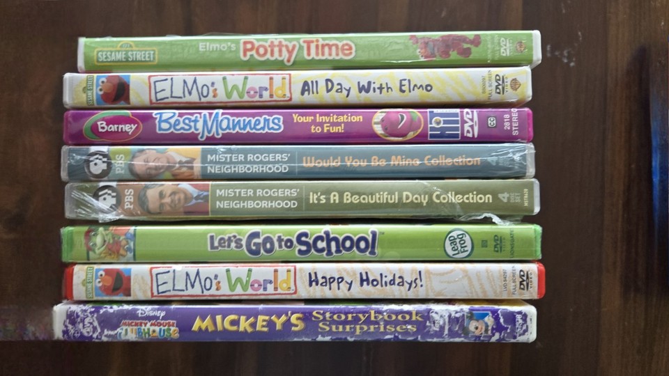 Kids Blu-Ray DVD Lot of (9) Mickey Mouse, Elmo, Mr Rogers, Barney | eBay