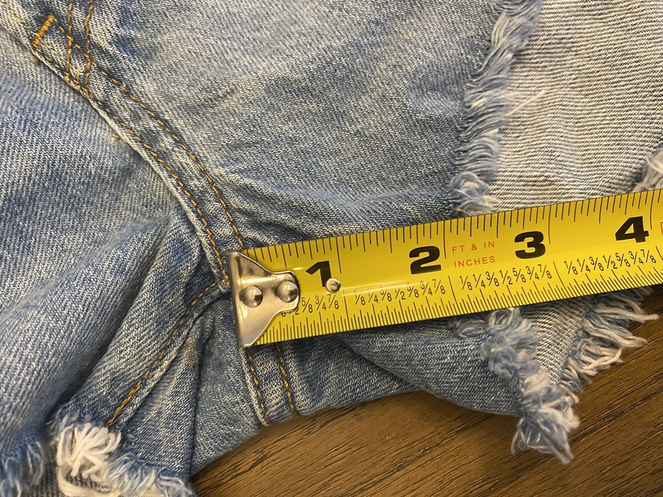 Levi's Womens Shorts 501 High Rise Button Fly Lt Wash Cut Off Sz 33 ...