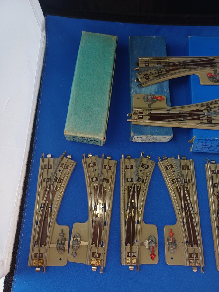 Hornby Dublo Left And Right Hand Points 32222 EDPL EDPR 3 Rail X4 Of ...