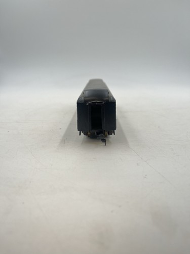 HO Scale Penn Line Pennsylvania Passenger Baggage Coach Car 7820 | eBay