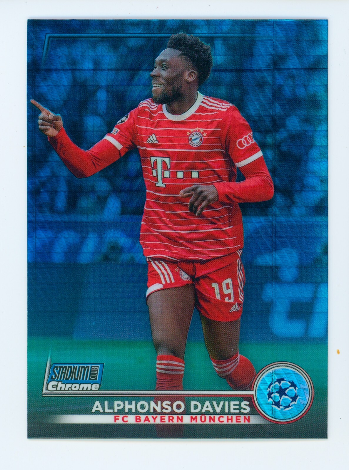 2022-23 Alphonso Davies Topps Stadium Club Chrome Blue Prism Refractor ...