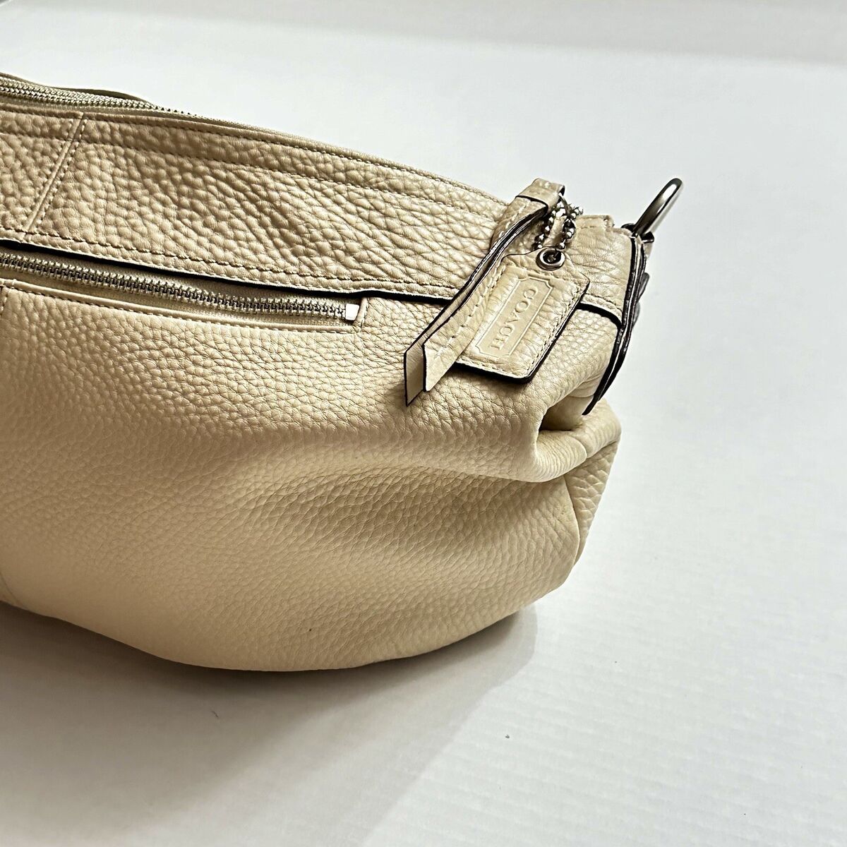 Coach Cream Pebbled Leather Large Hobo Thick Strap Handbag Coach Cream Pebbled Leather Large Hobo Thick Strap Handbag
