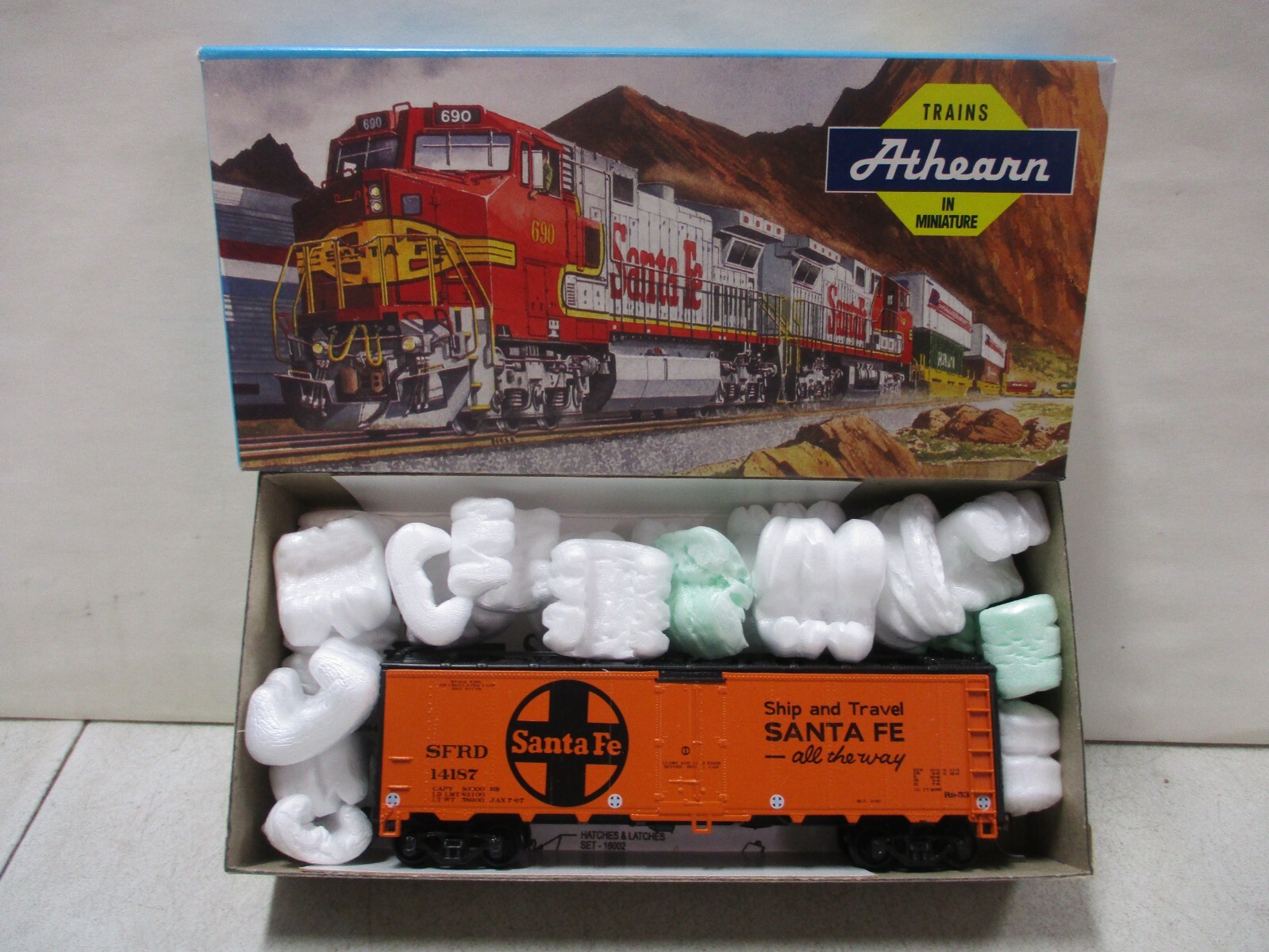 Athearn Santa Fe Reefer HO Scale | eBay