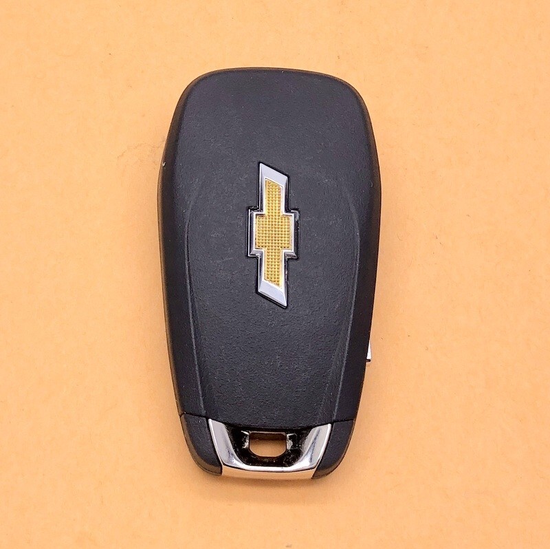 LIKE NEW OEM 19-25 GM CHEVROLET FLIP KEYLESS REMOTE LXP-T004 13530746 ...