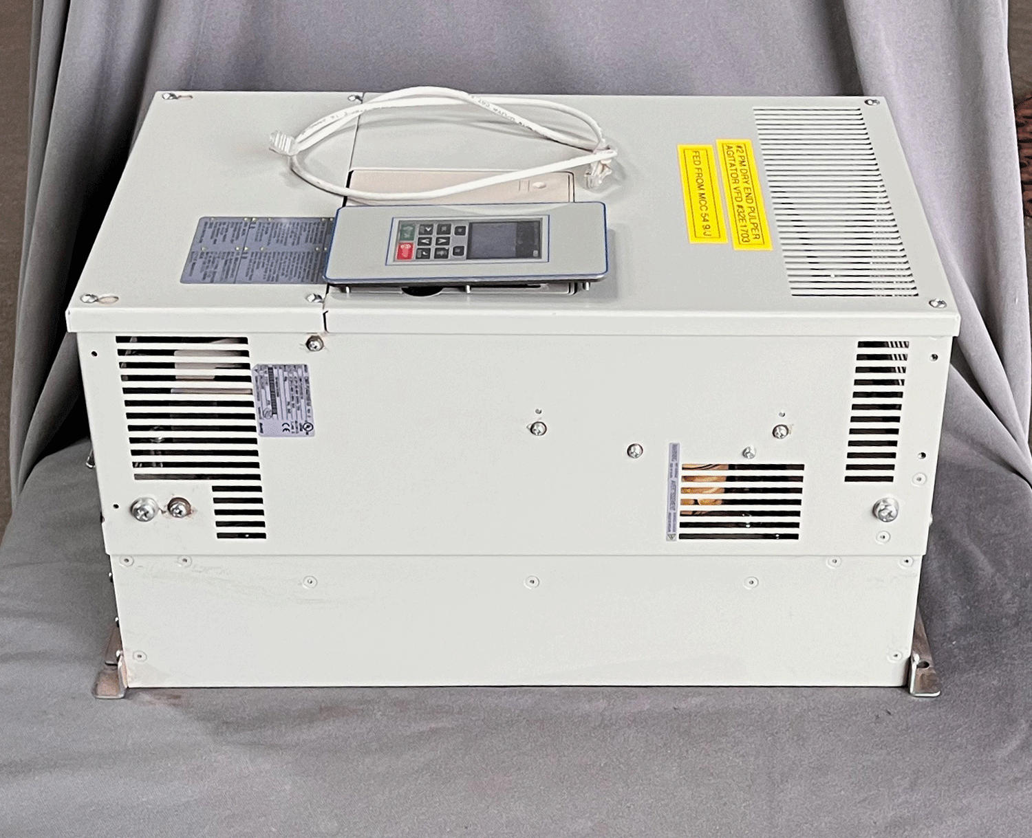 Yaskawa P1000 CIMR-PU4A0165FAA Rev D 400V 3Phase 165A 125HP SW 8502 AC ...