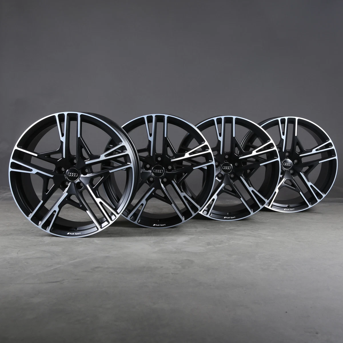 Audi R8 Spyder White Black Alloys