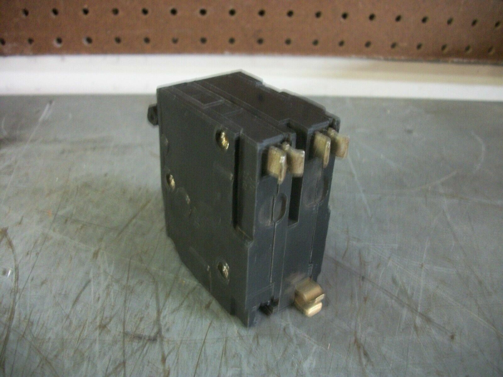 SQUARE D QO CIRCUIT BREAKER QO215 15AMP 240VOLT 2POLE | eBay