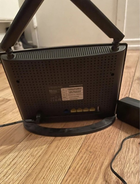 Mediabridge MLWR-AC1200 Medialink AC1200 1000 Mbps Wireless Gigabit ...