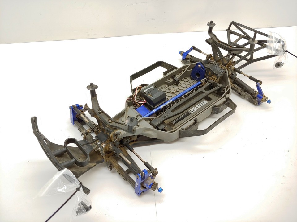 Traxxas Slash 4x4 ULTIMATE 1/10 LCG Short Course Truck Roller Slider ...