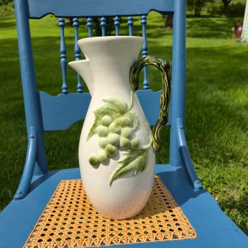 Rare TOKAY by HULL POTTERY VINTAGE 12.5" PITCHER vase GREEN Grape Vine ...