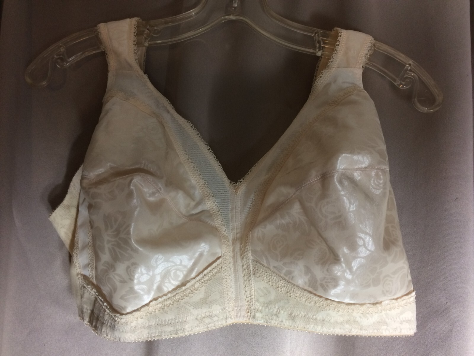 Playtex 18 Hour Bra Size 42C Beige Unpadded Wireless Comfort Strap 4 ...