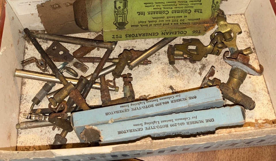 Vintage Coleman Lantern Generators Parts lot Rusty Crusty T66 604-299 ...