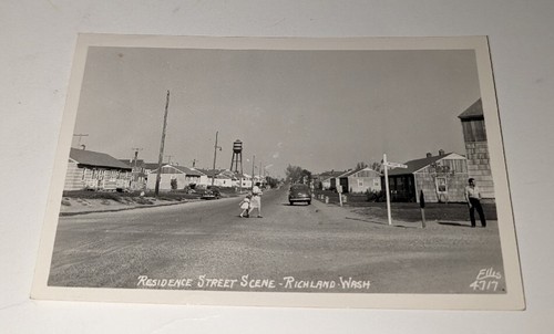 RPPC Richland Washington WA Residence Street Scene Postcard Vintage ...