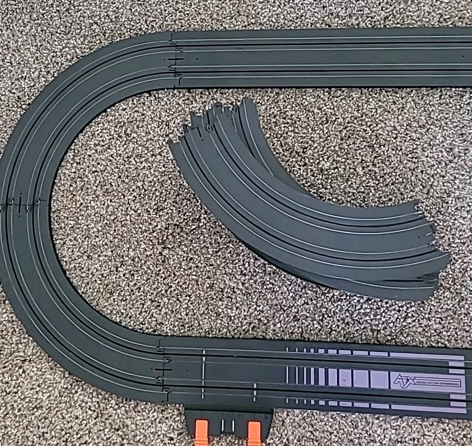 TOMY Team AFX Multi-Level Raceway H.O. Scale Electronic Slot Racing Set ...